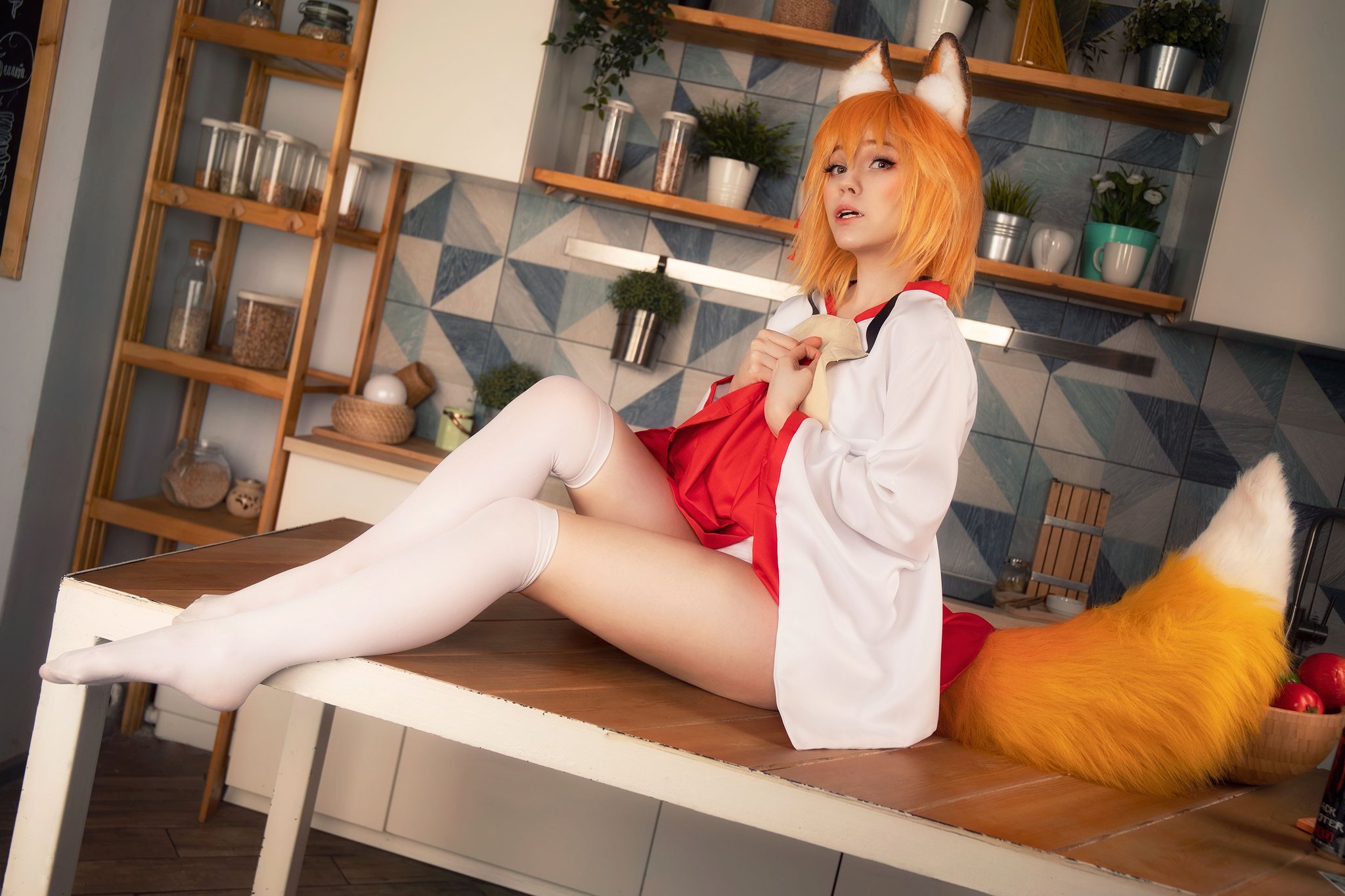 Senko-san | Scrolller