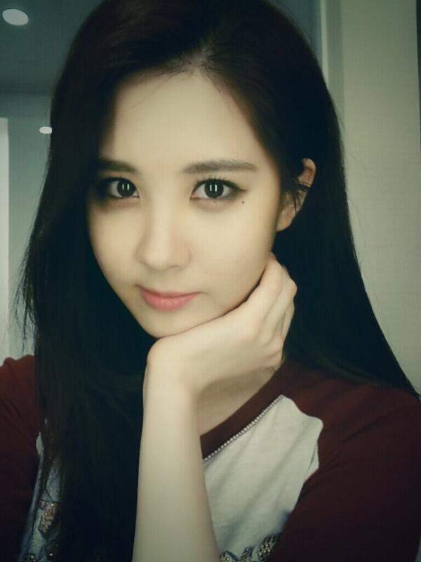 Seohyun selca | Scrolller
