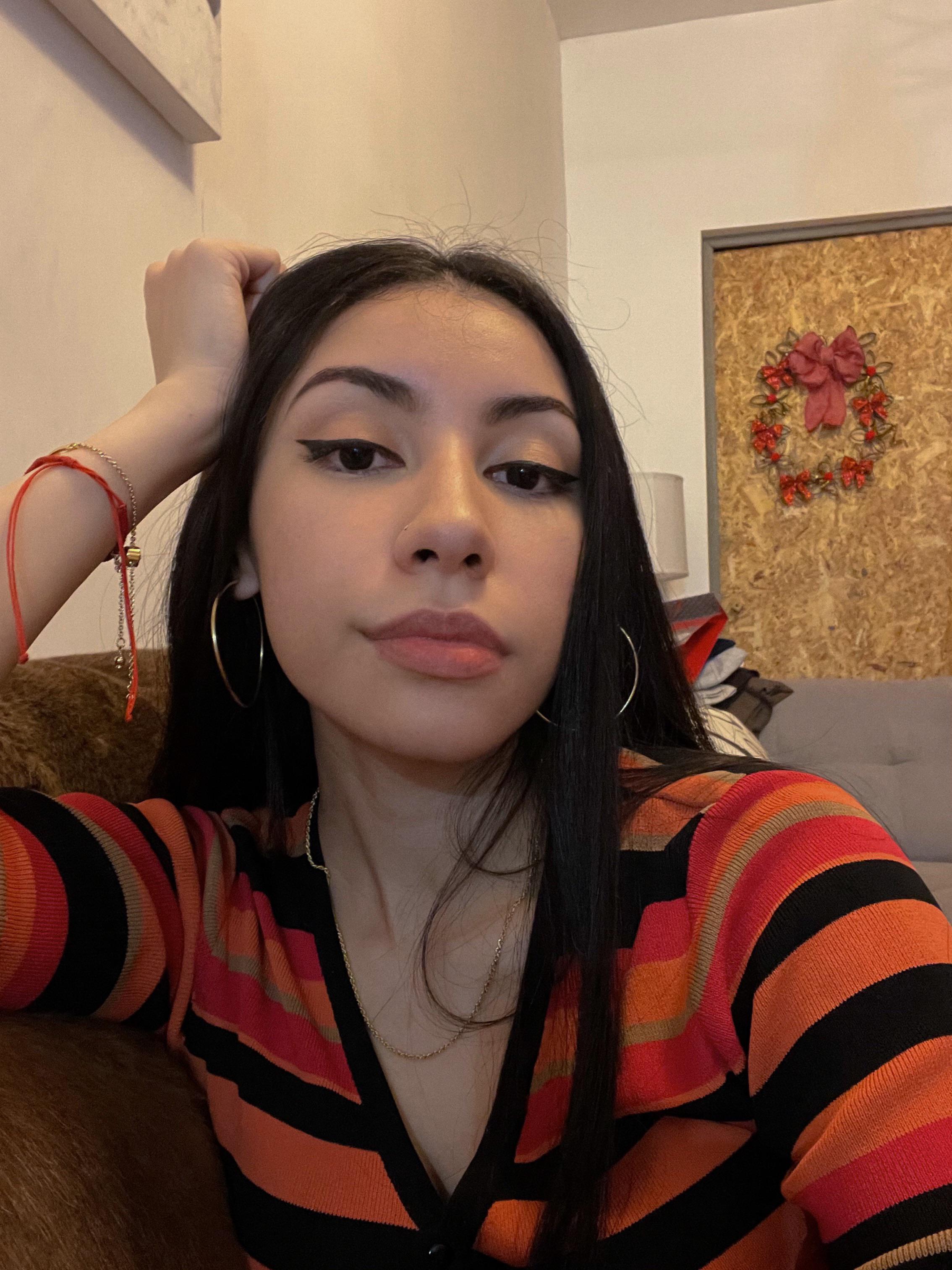 Serious selfie hehe | Scrolller