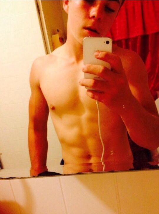 Sexy abs | Scrolller