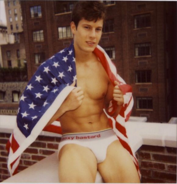 Sexy Bastard | Scrolller