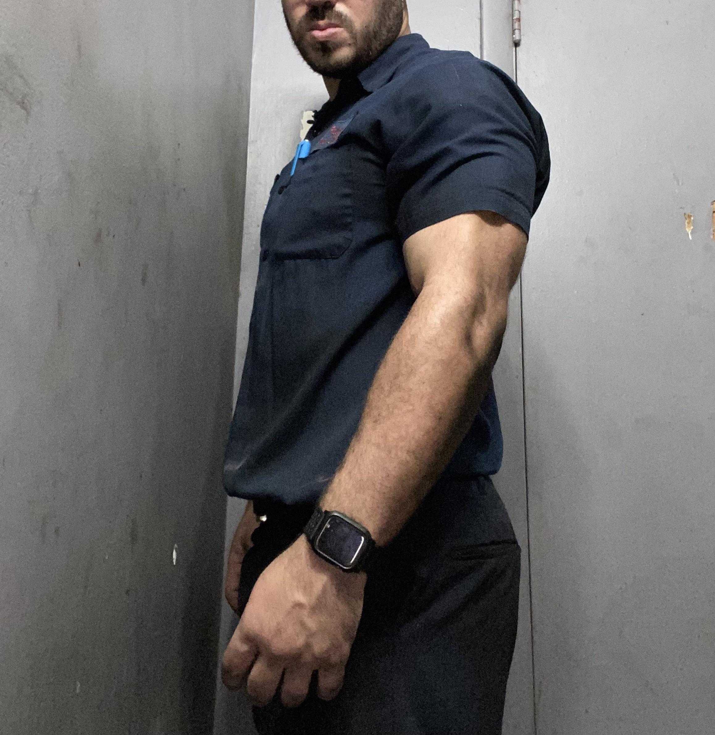 Sexy dad mechanic anyone ? (; | Scrolller