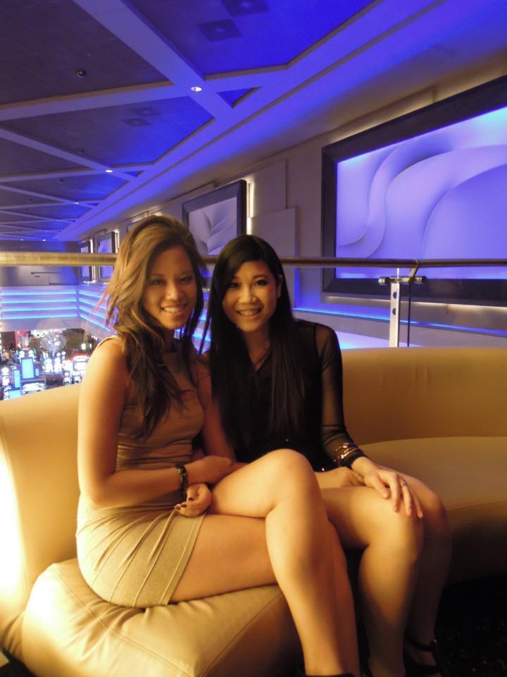 Sexy legs | Scrolller