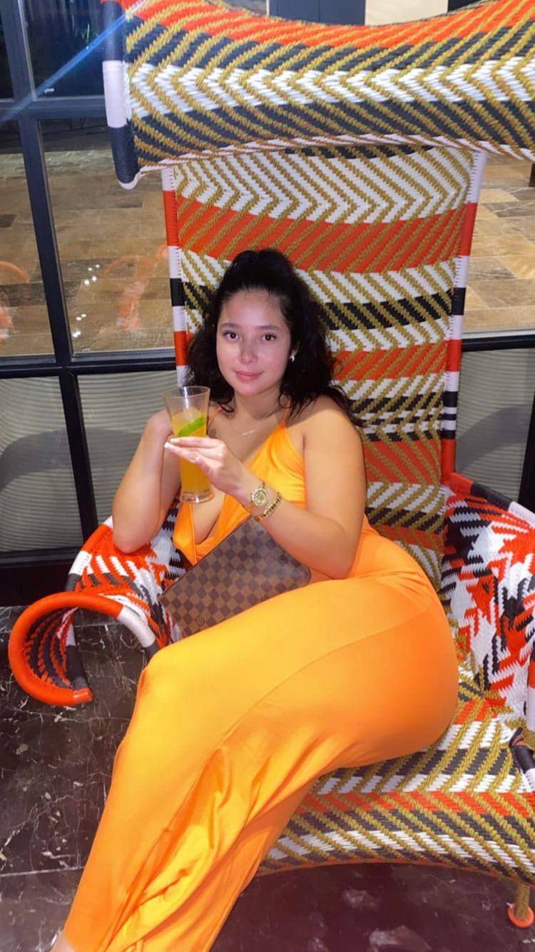 She enjoying her vacay 😂🙄 | Scrolller