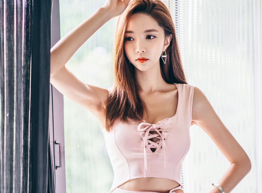 She is the ultimate dick hardener | Scrolller