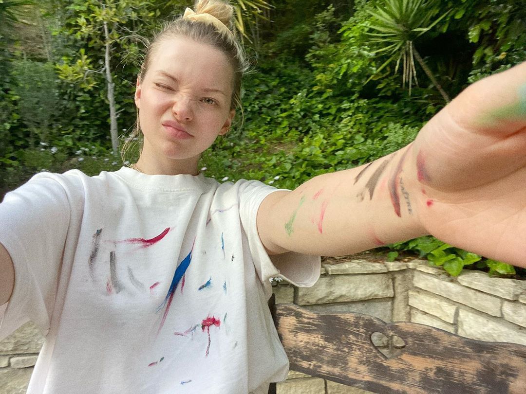 She Paint | Scrolller