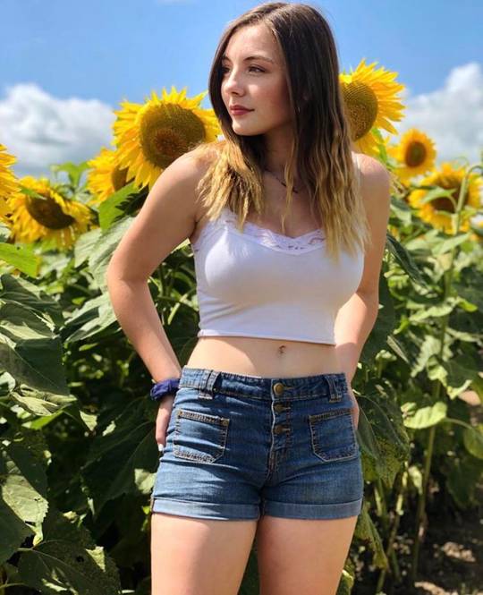 That full feeling when he goes deep in you ... | Scrolller