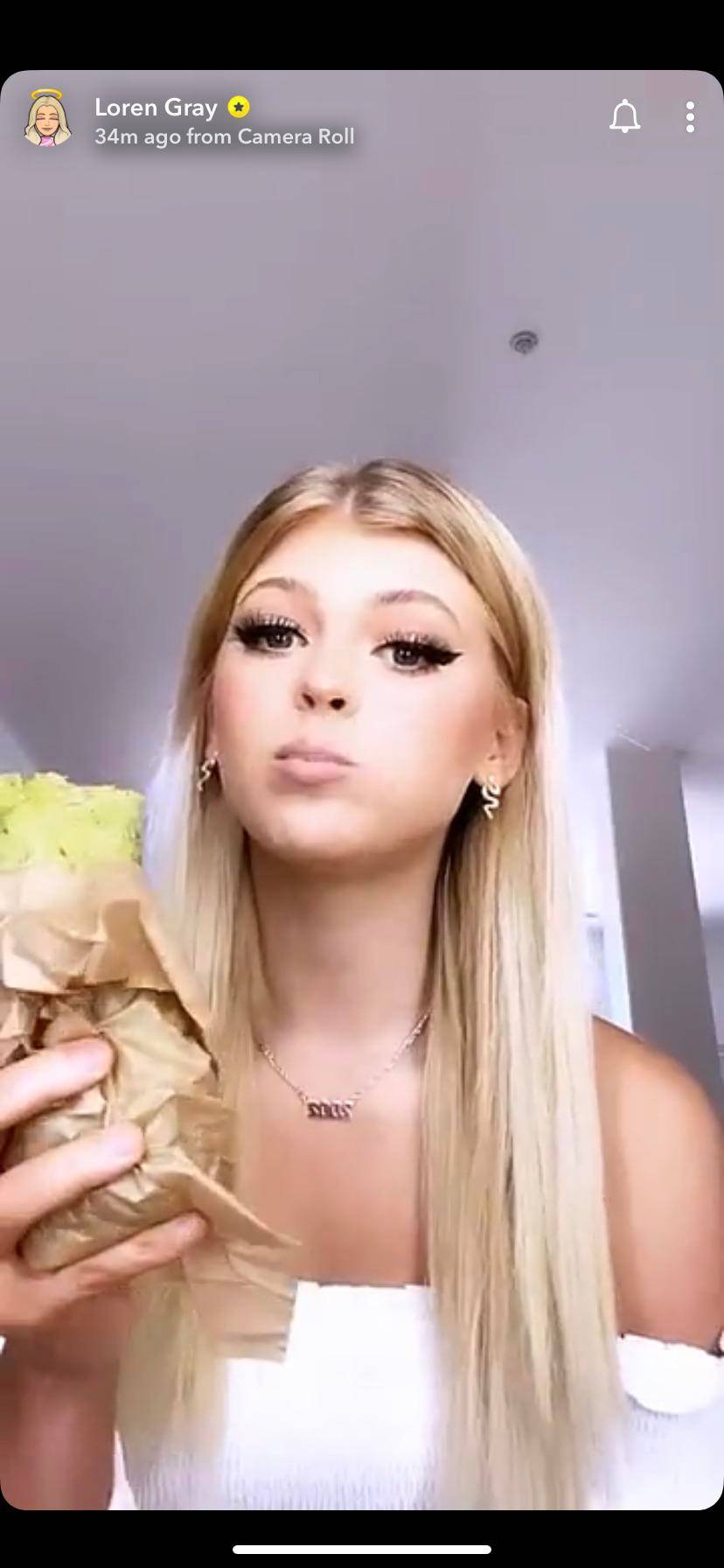 She’s so cute when she eats | Scrolller