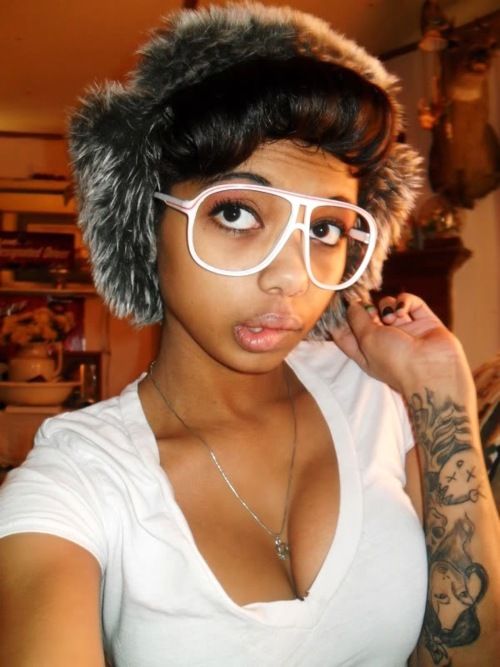 She ticks all the boxes | Scrolller