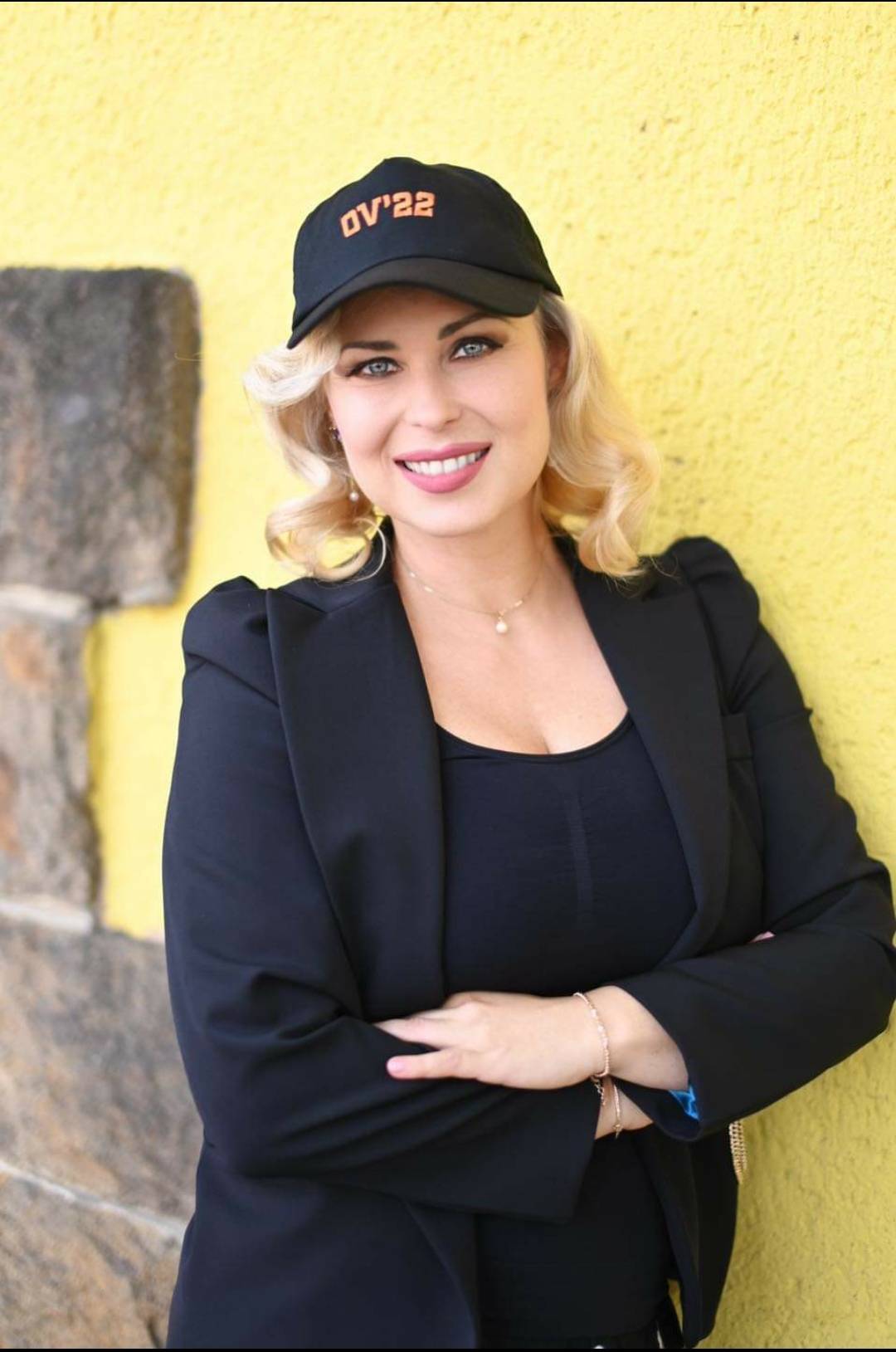 She will do anything for victory! | Scrolller