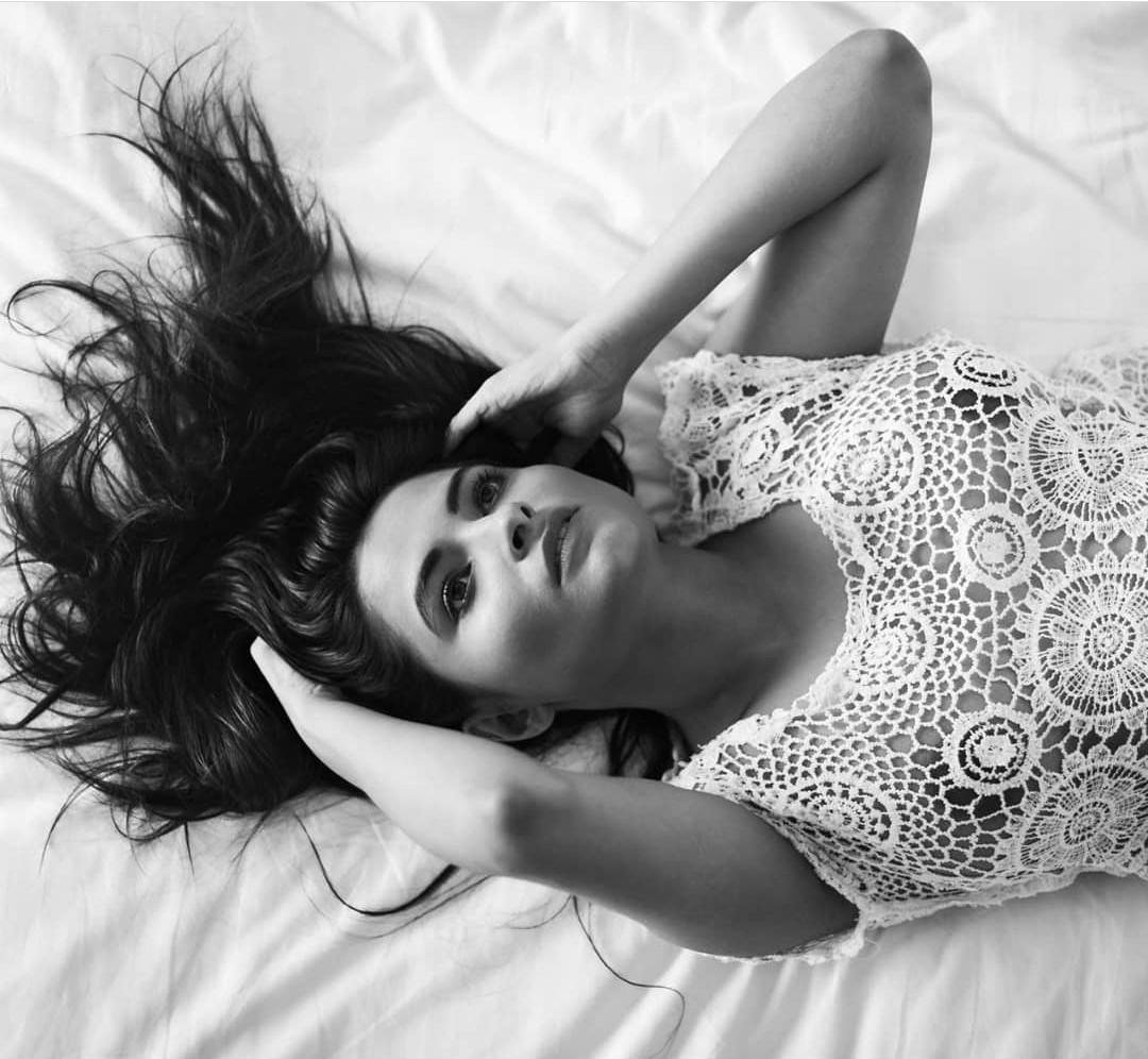 Sheer(@aria.s.official) | Scrolller