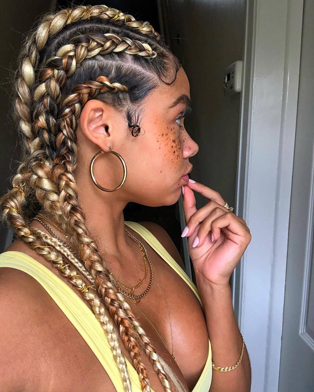 She's beautiful | Scrolller