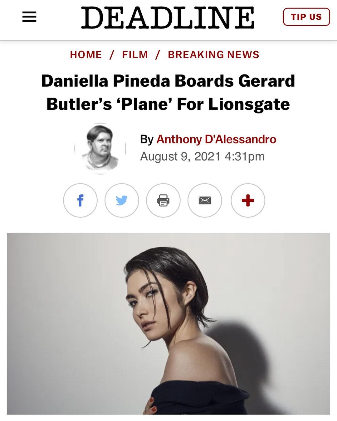 She's going into AIRPLANE MODE. | Scrolller