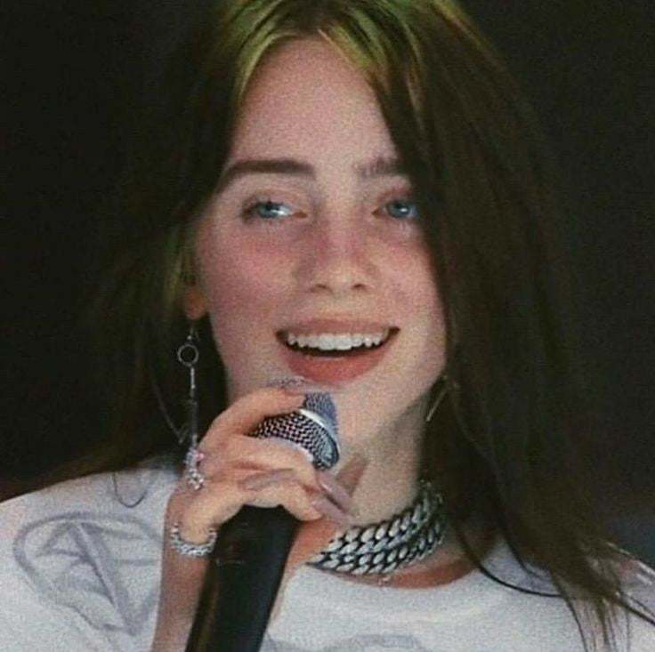 Shes Gorgeous Scrolller