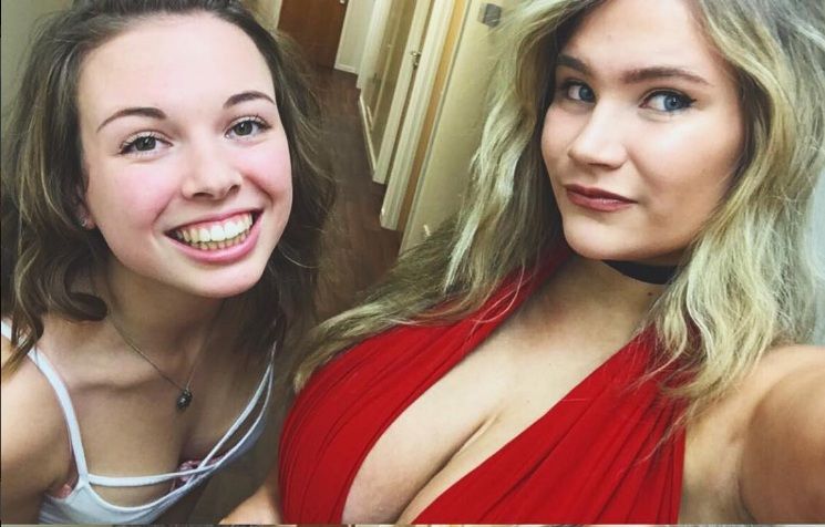 Big smile small smile? | Scrolller