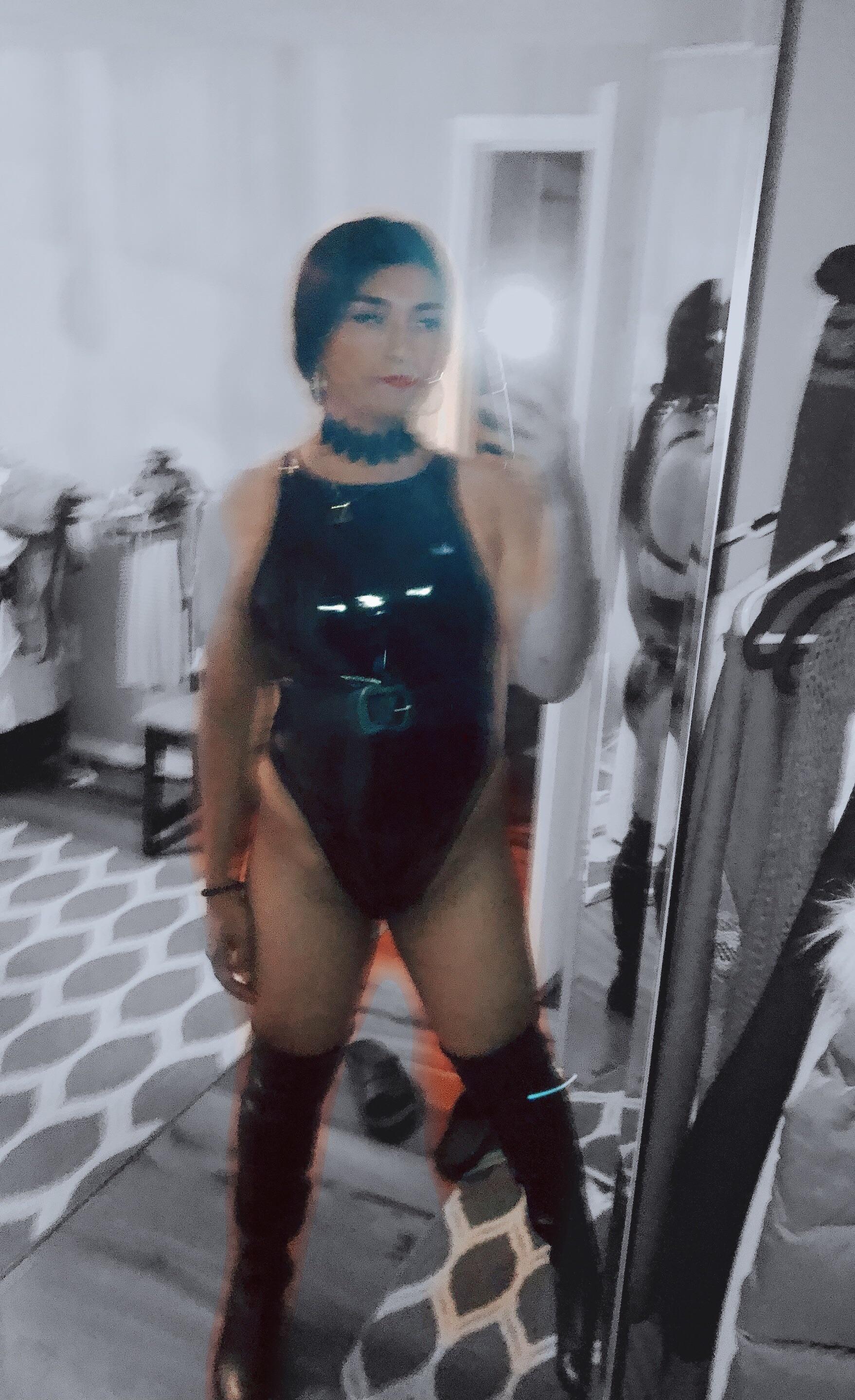 Shiny black bodysuit 🥺 you like? | Scrolller