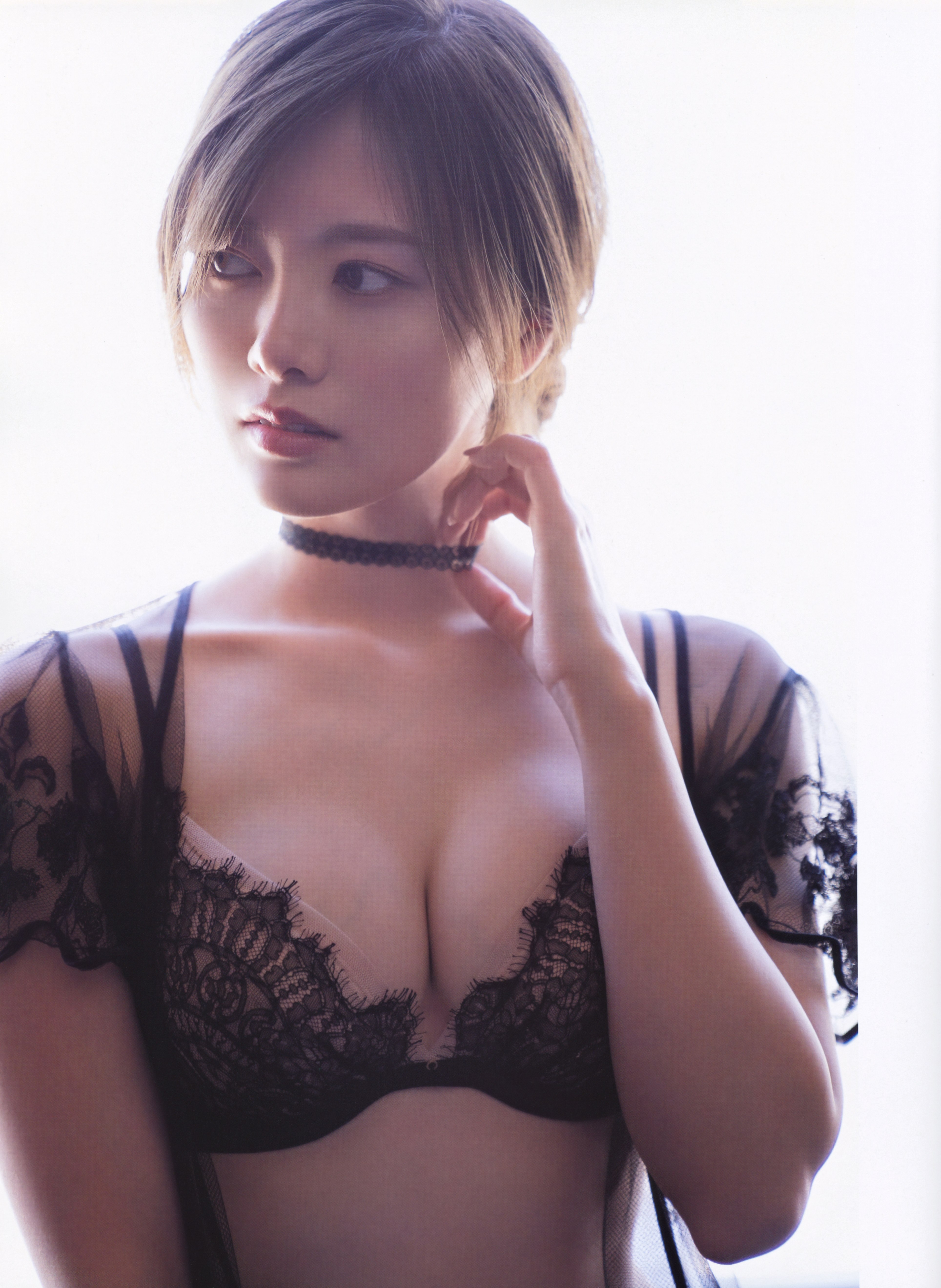 Wacoal Dia, worn by Shiraishi Mai | Scrolller