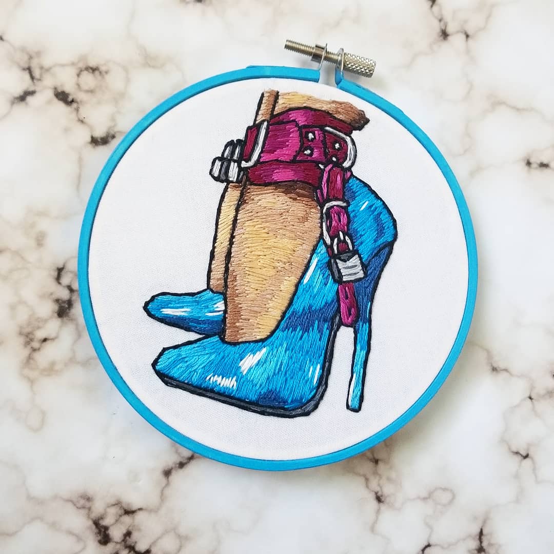 Shoe Fetish, 5" hoop | Scrolller