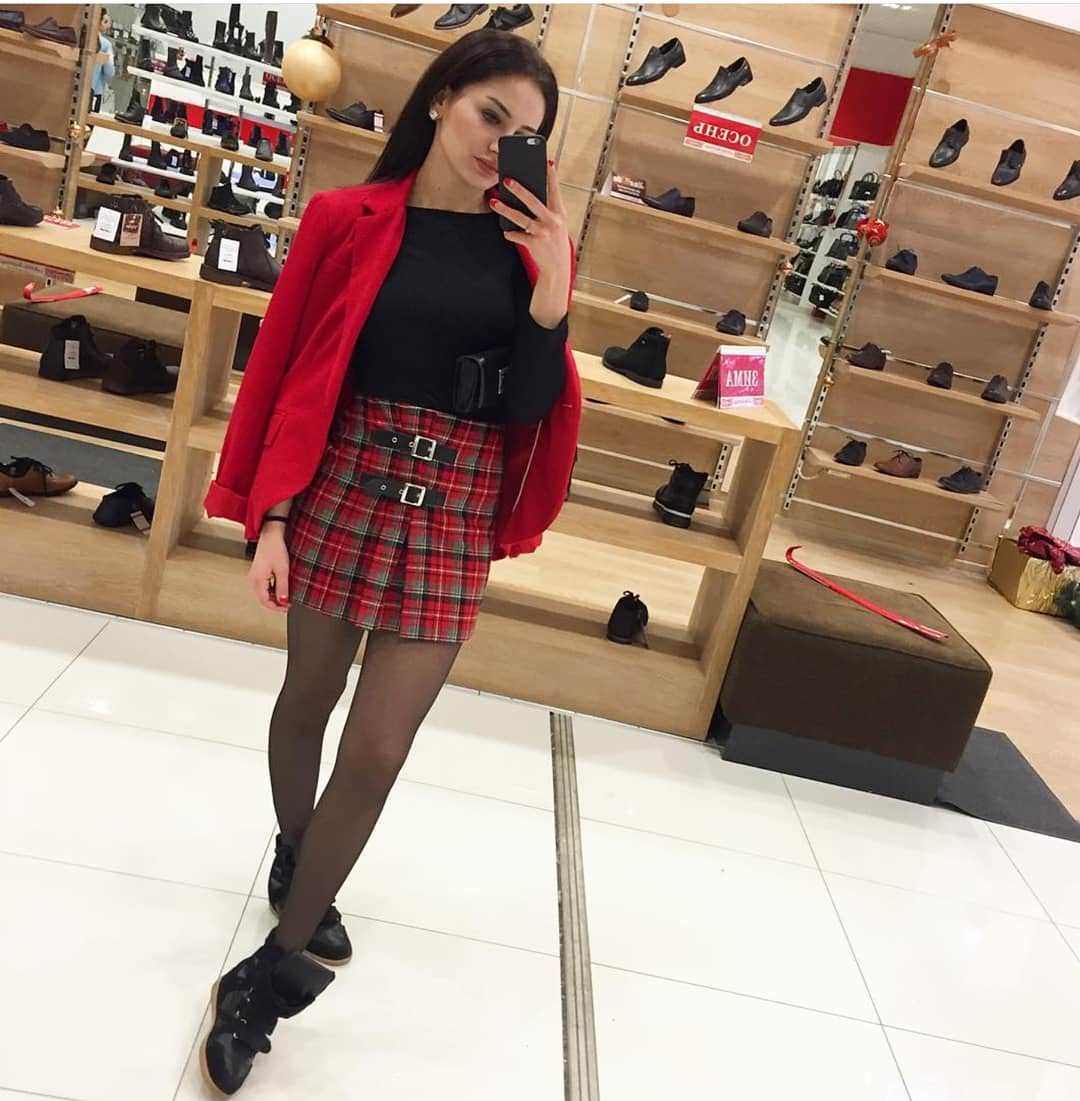 Shoe shopping | Scrolller