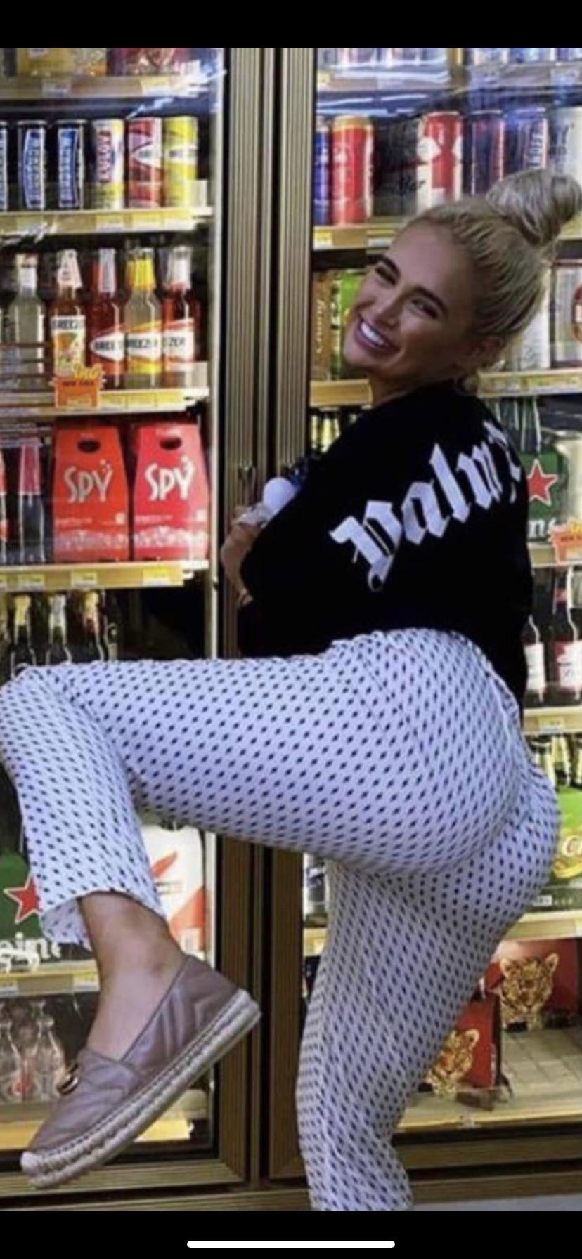 Shopping | Scrolller