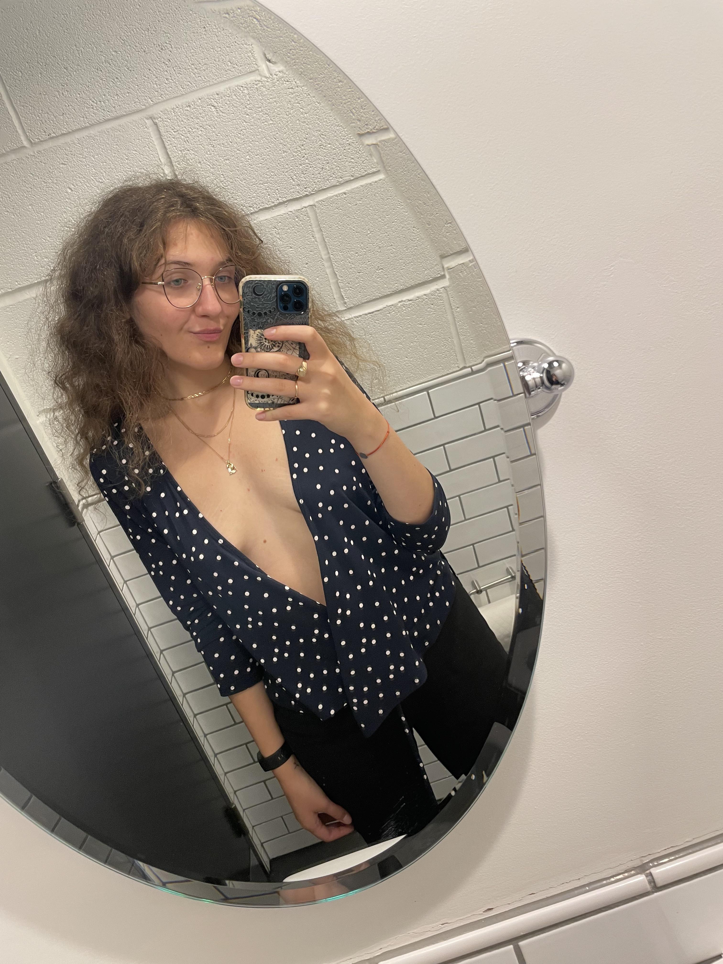 should i enter the office like this? 😉 | Scrolller