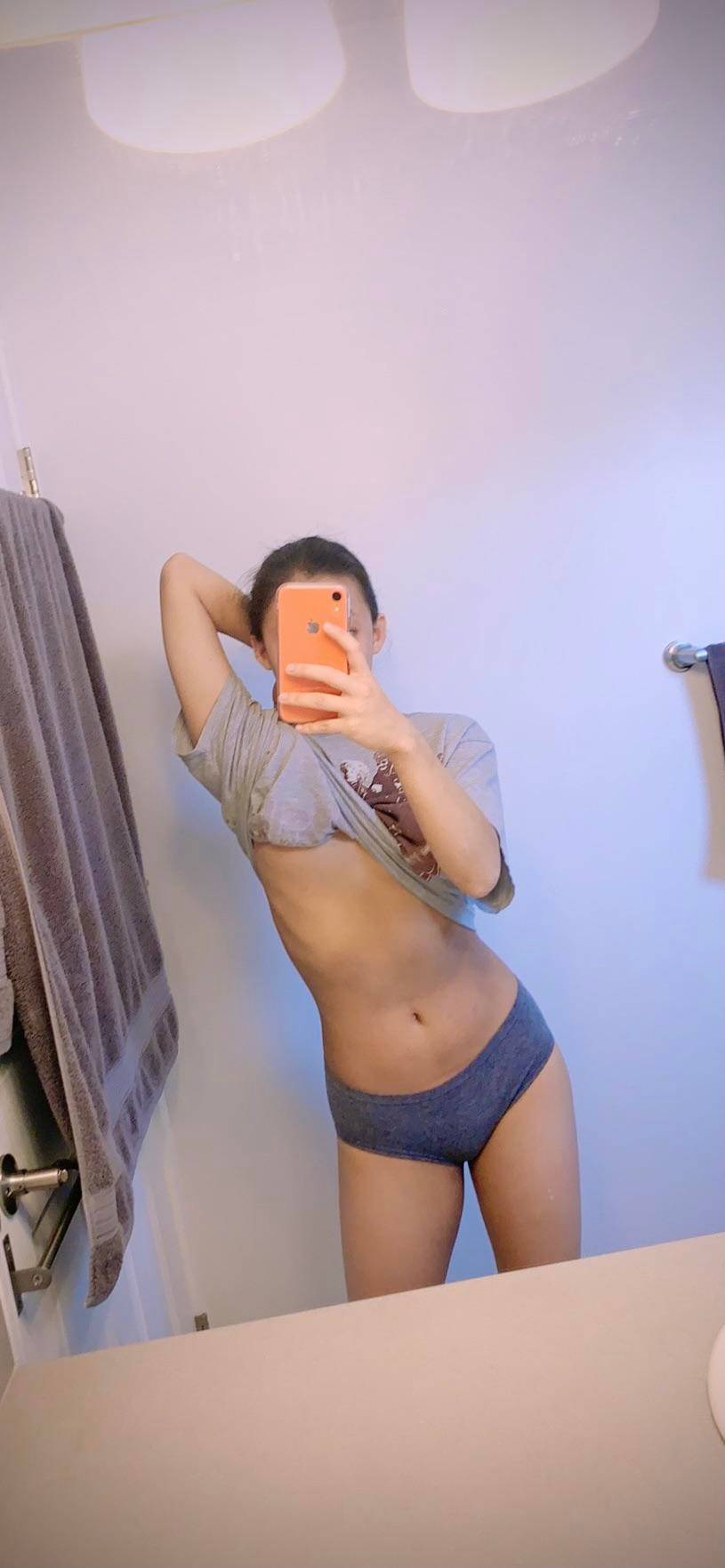 should I lift up my shirt higher? 😉 | Scrolller