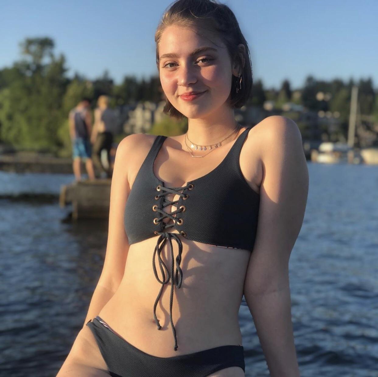 Should she be busting that top? (Repost with better quality) | Scrolller