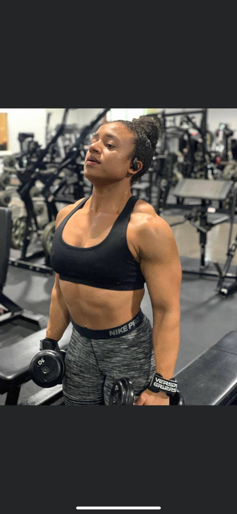 Shoulder Day💋 | Scrolller