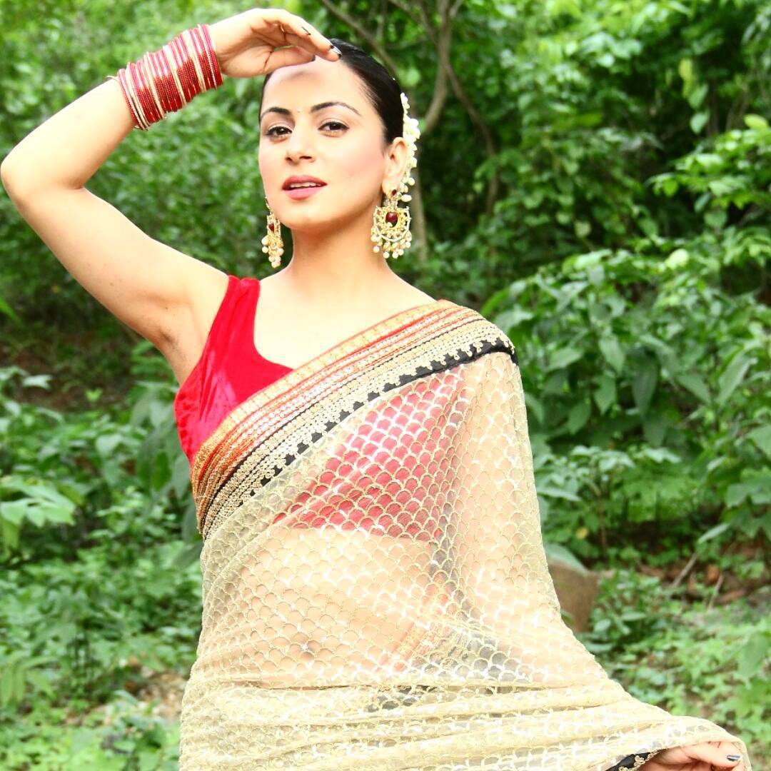 Shraddha Arya | Scrolller