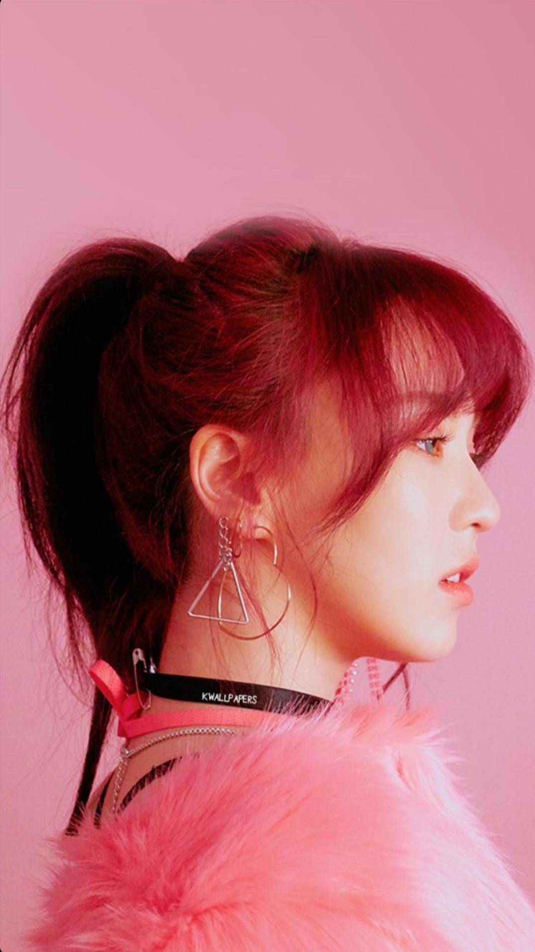 Side Profile | Scrolller