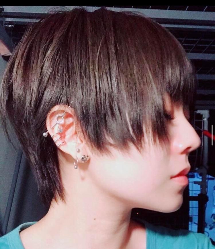 Side profile | Scrolller