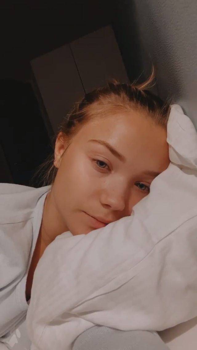 Sie ist so hot | Scrolller