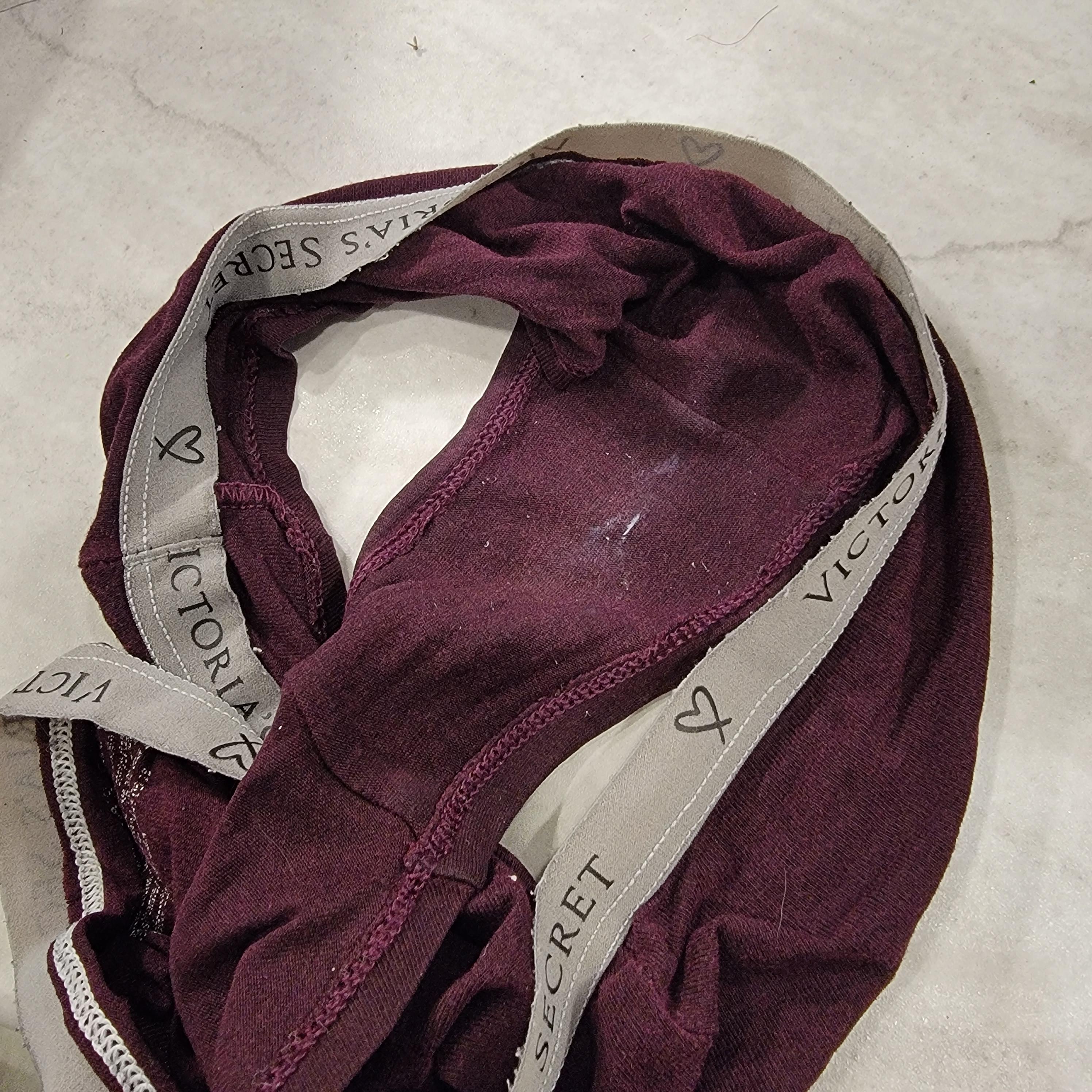 Sil little white wet spot | Scrolller