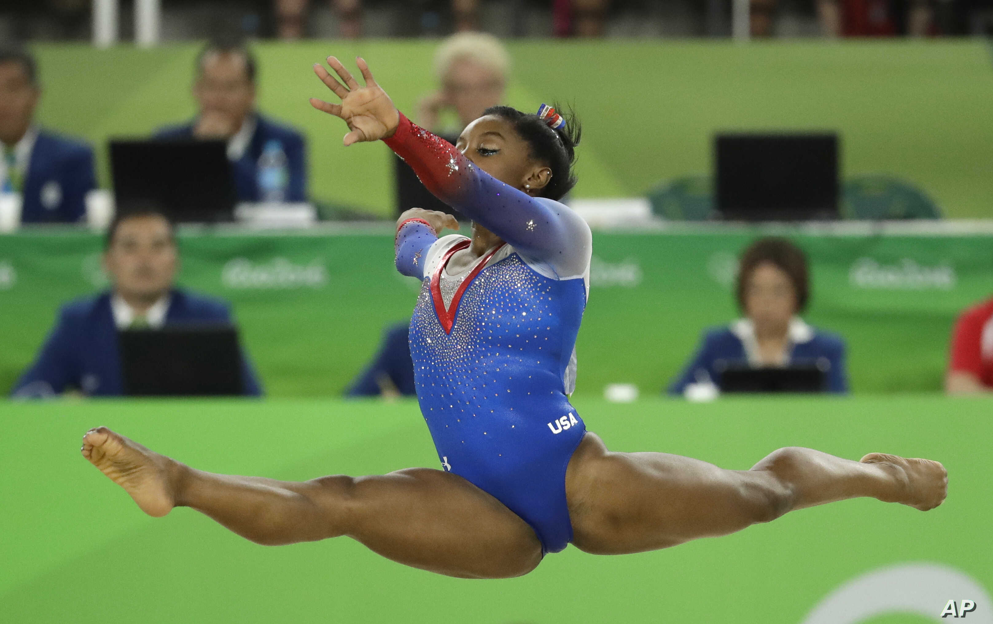 Simone Biles | Scrolller