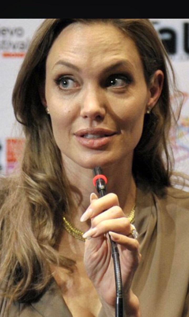 Simple and elegant | Scrolller