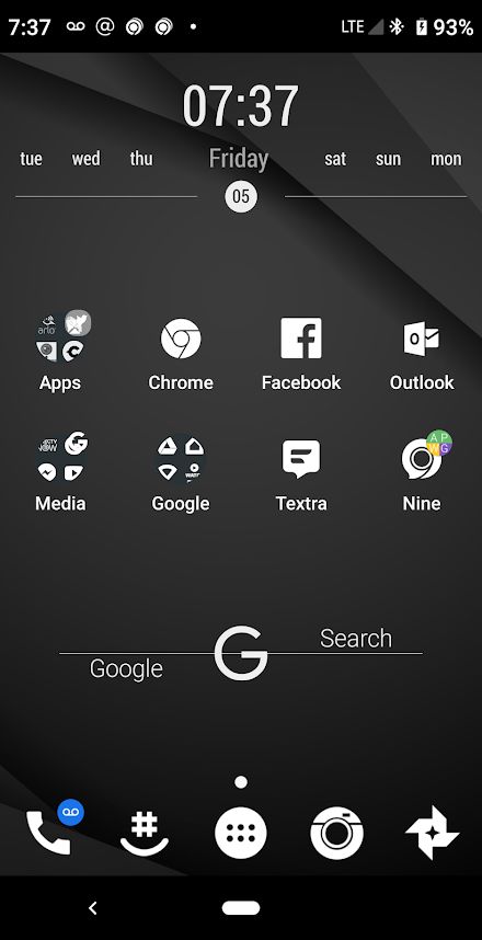 Simple, elegant launch screen | Scrolller
