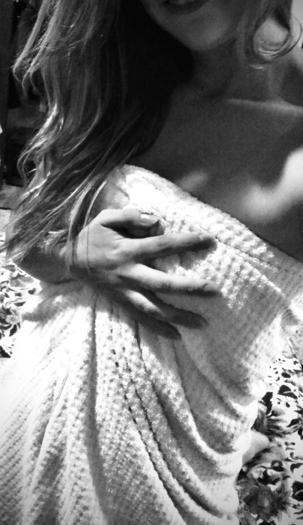 Simply waiting. | Scrolller