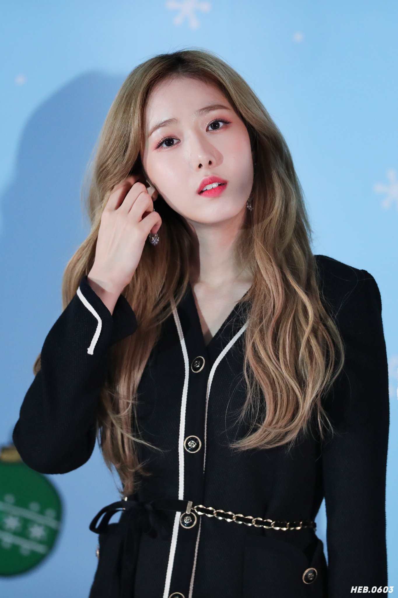 SinB | Scrolller