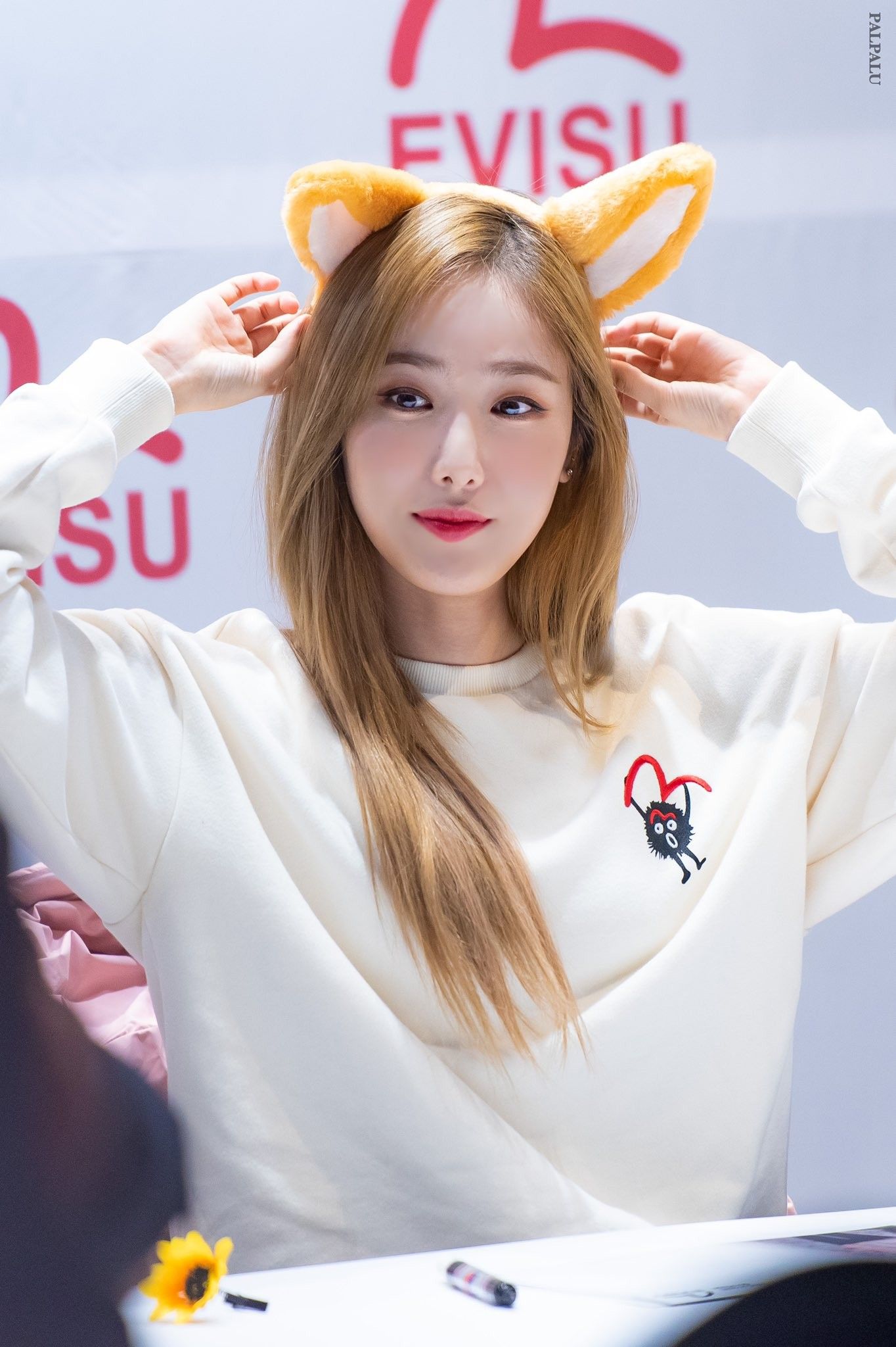 SinB | Scrolller