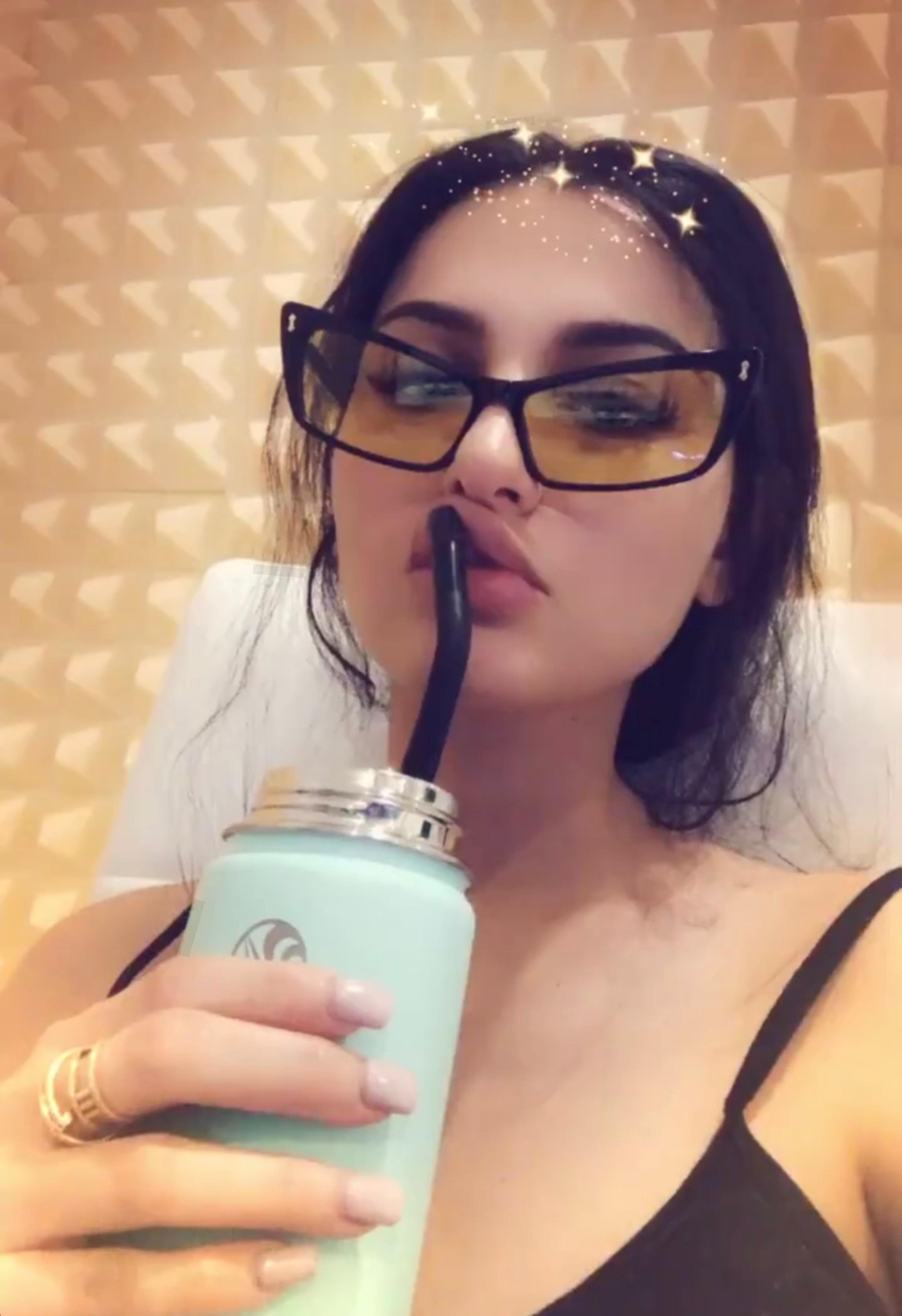 Sippin’ | Scrolller