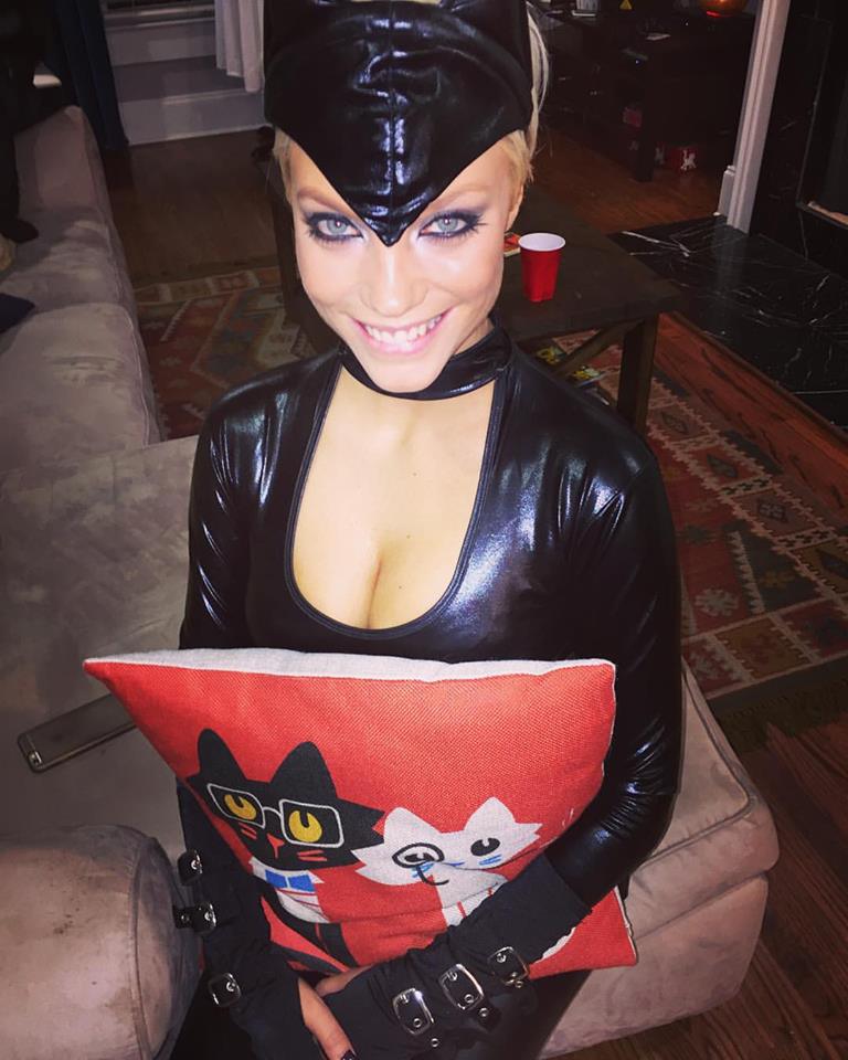 Sisse Marie | Scrolller