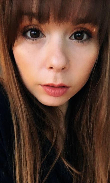 Sissy Mistress Seeking For A Submissive Slave To Explore My Kinks With