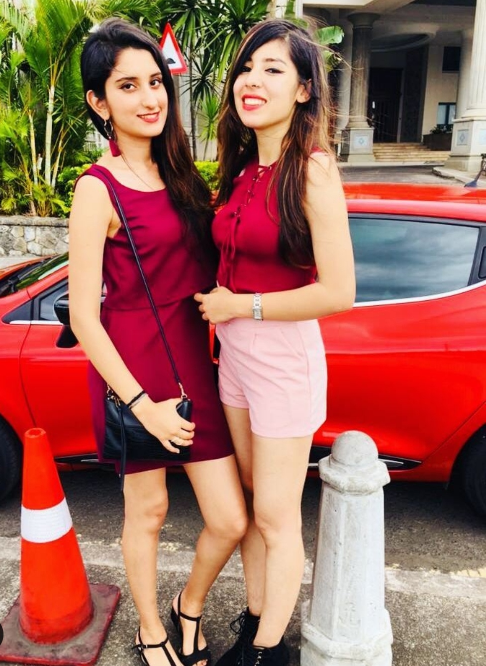 Sister(right) and her friend | Scrolller