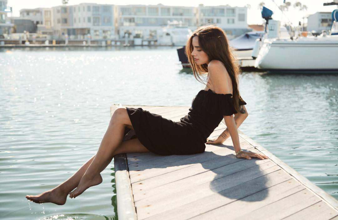 Sittin on the dock of the bay | Scrolller