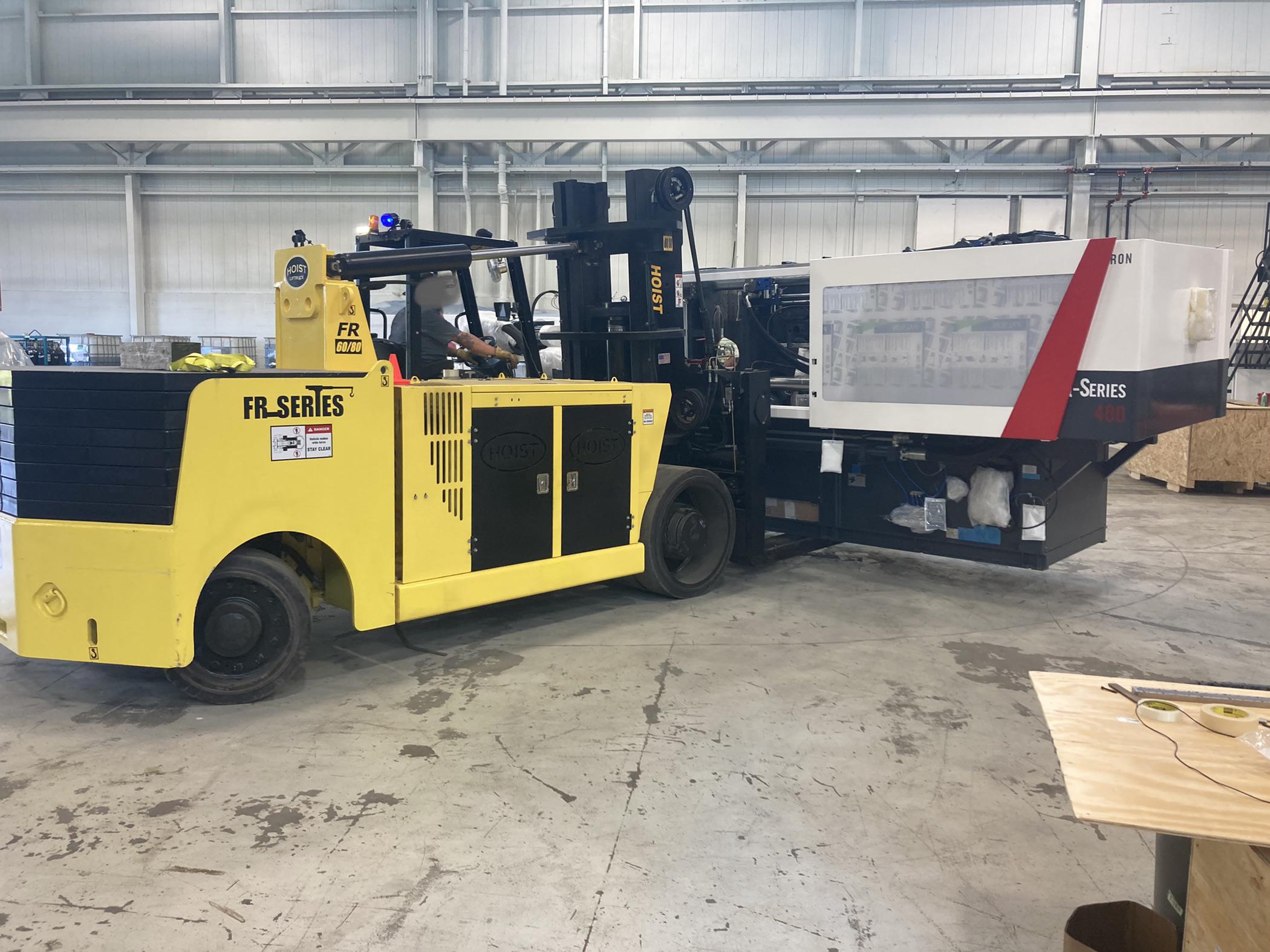 Skookum Forklift | Scrolller