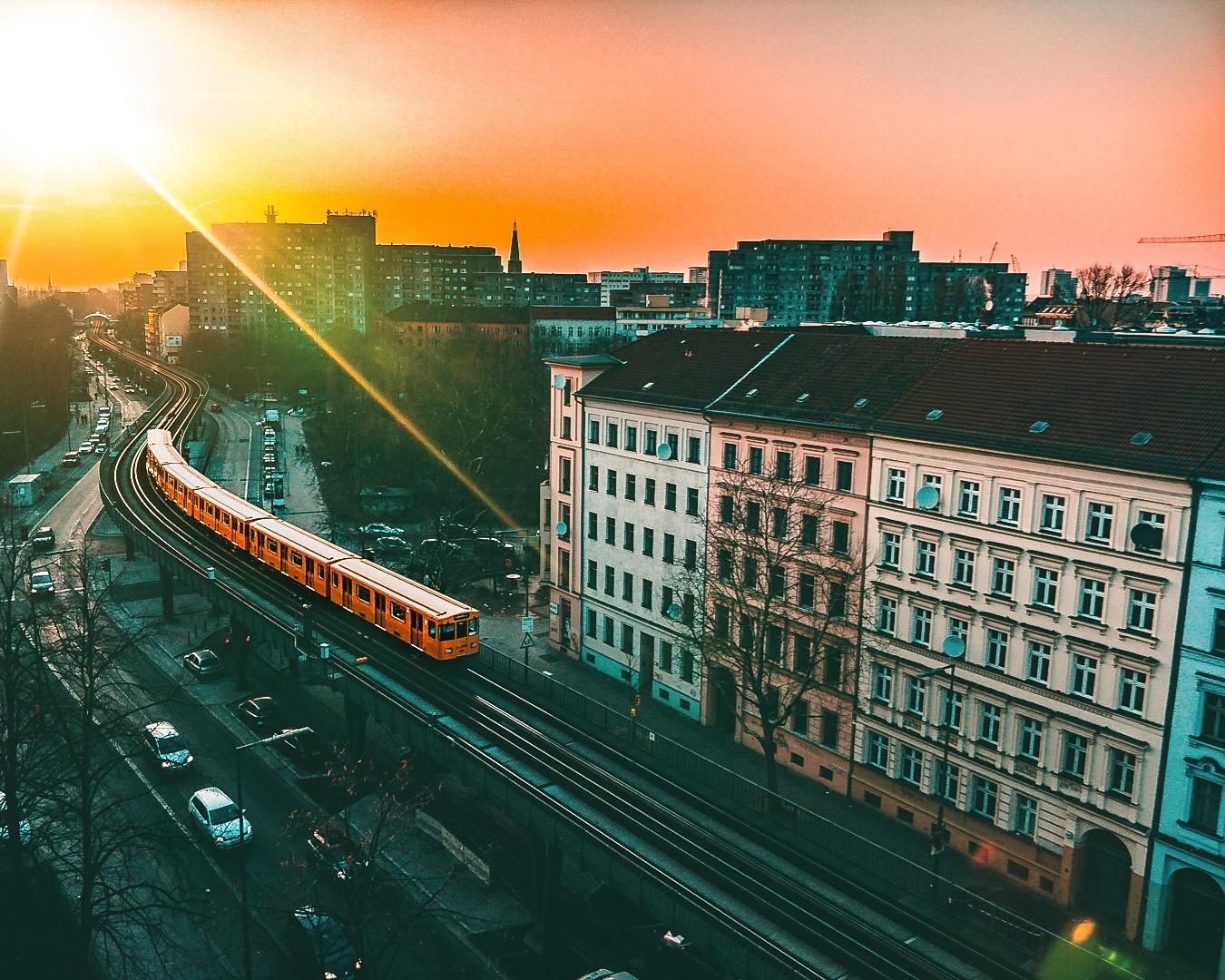 Skyline !!! | Scrolller