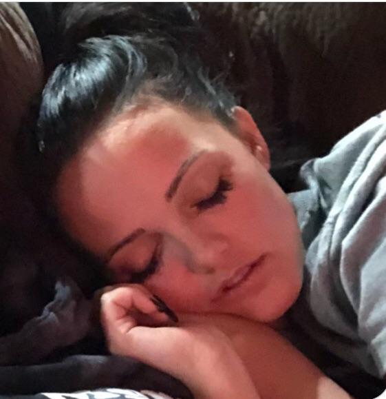 Sleeping beauty | Scrolller