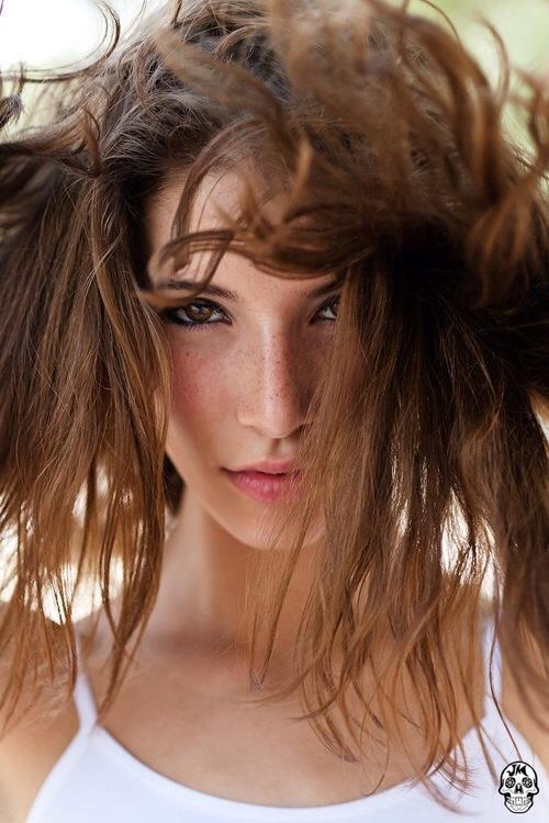 Slight breeze | Scrolller