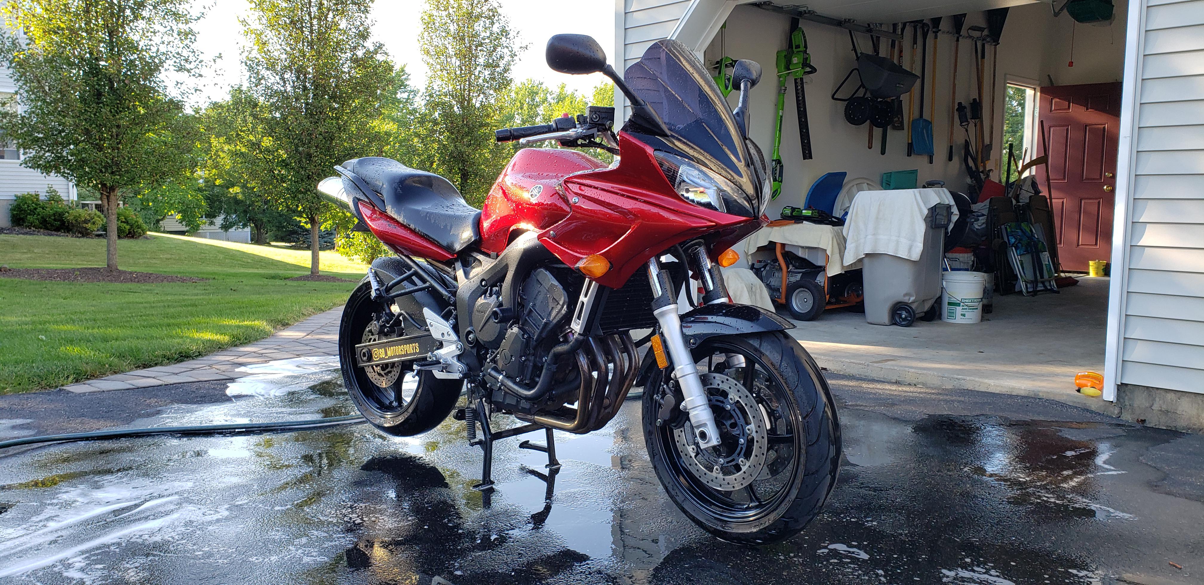 Slippery when wet | Scrolller