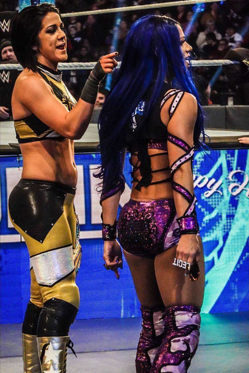 Smackdown | Scrolller